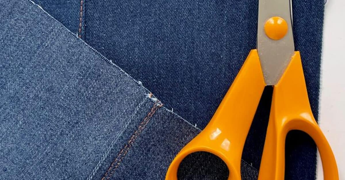 How to Finish Seam Without a Serger | Sewing Machine Seam Finishes